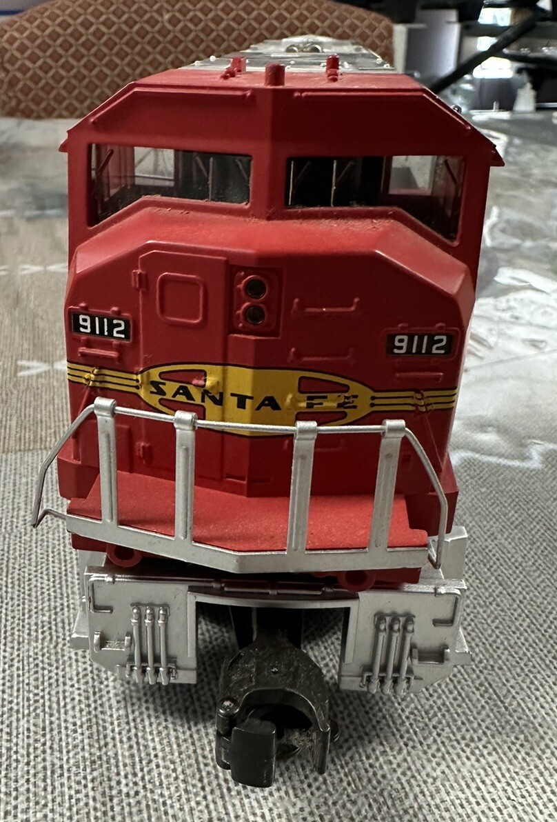 O Scale 3 Rail SD90MAC Locomotive Santa Fe Red/Silver MTH Train??? | eBay