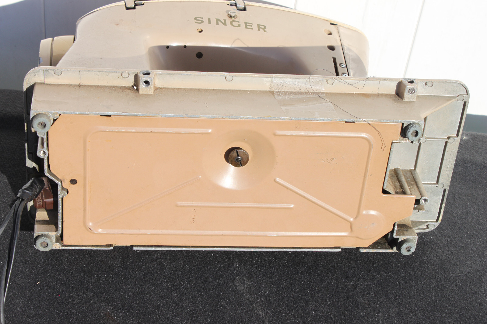 Singer Sewing Machine Model 500J Rocketeer *READ* | eBay