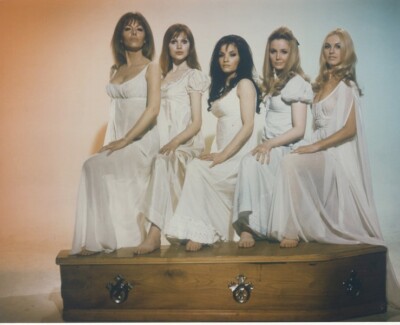 The Vampire Lovers Ingrid Pitt Madeline Smith Hammer Horror Cast ...