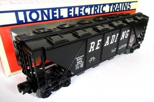 LIONEL READING COVERED HOPPER WITH OPENING HATCHES. 3 -PICTURES | eBay