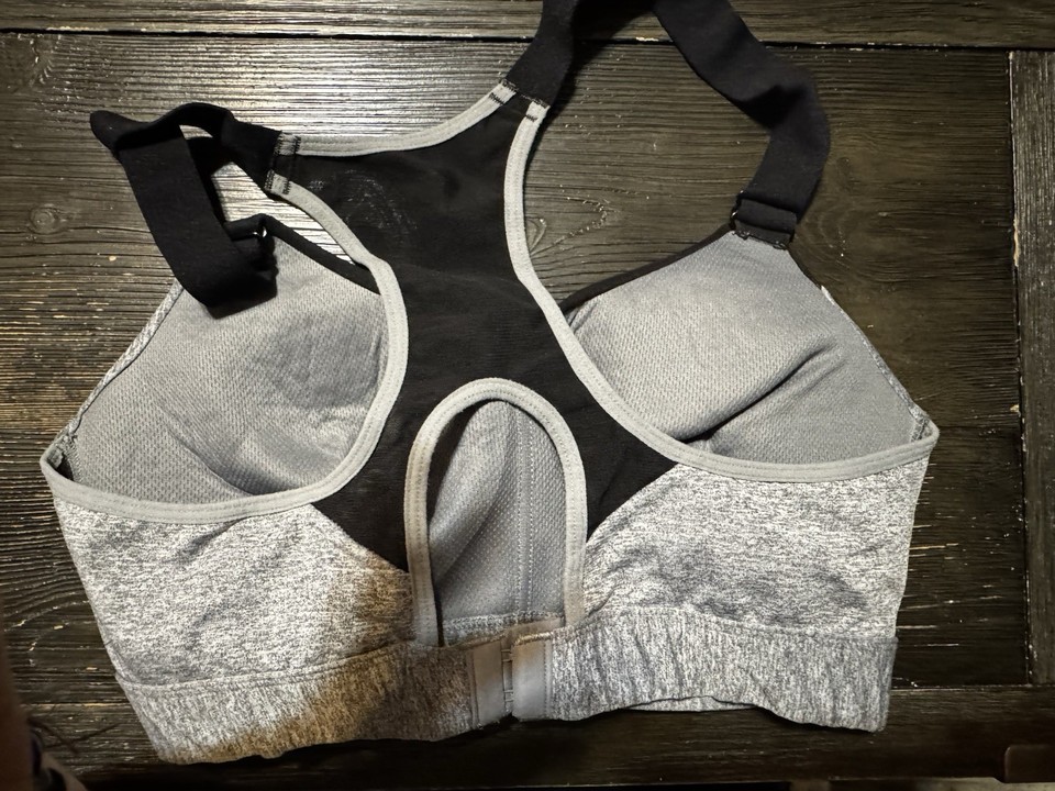 MIA Sports Bra Size Large. Adjustable Straps. Closure Back. Razor Back ...