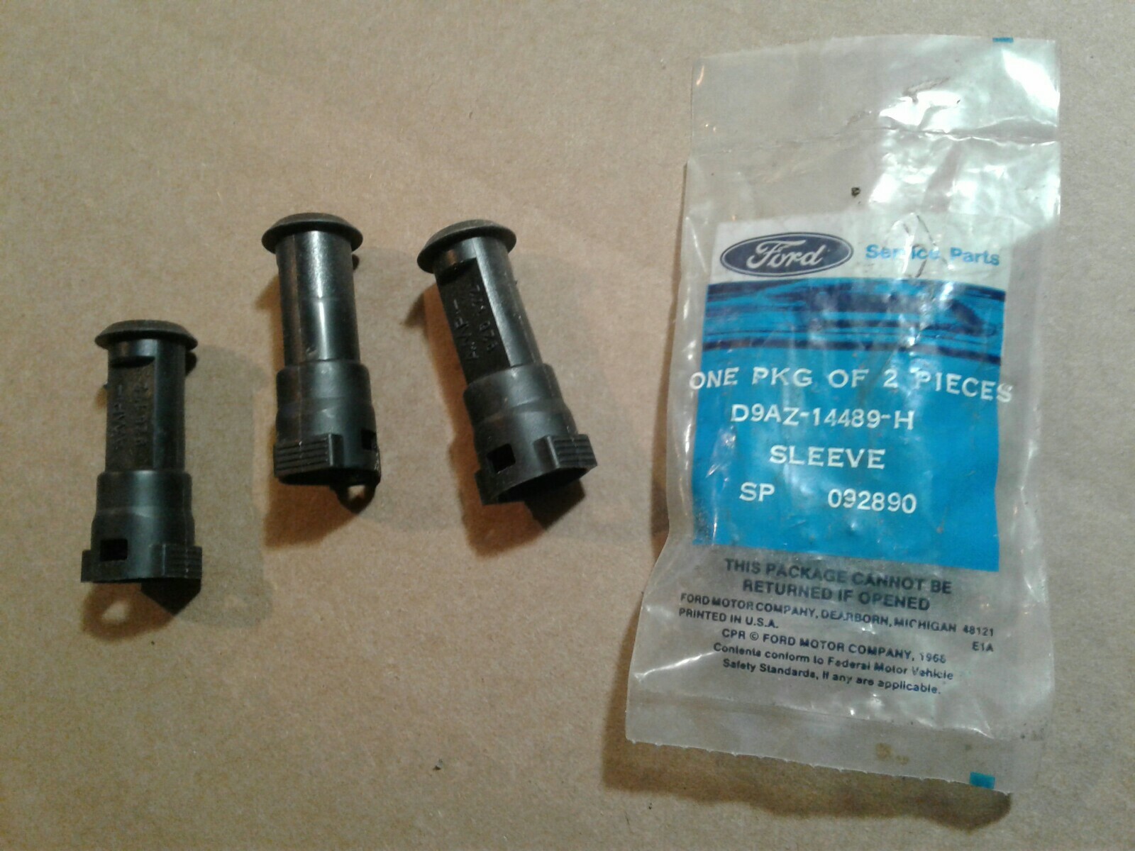 Ford d9AZ-14489-H C5AZ14489H Sleeve 3pcs New | eBay