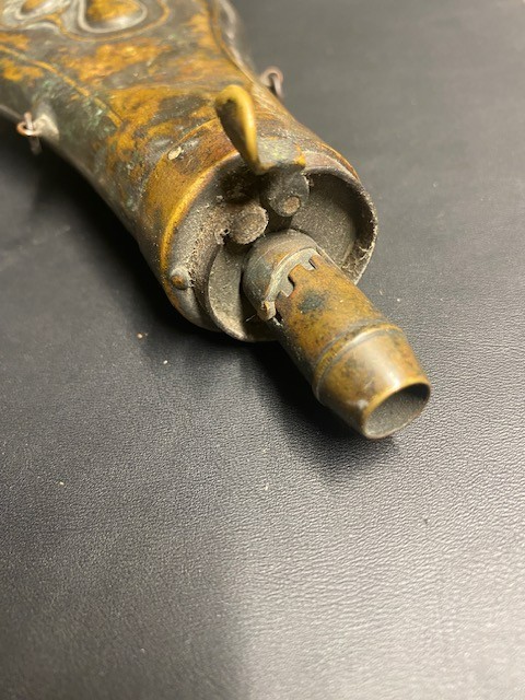 3 ANTIQUE BRASS AND COPPER POWDER HORNS | eBay