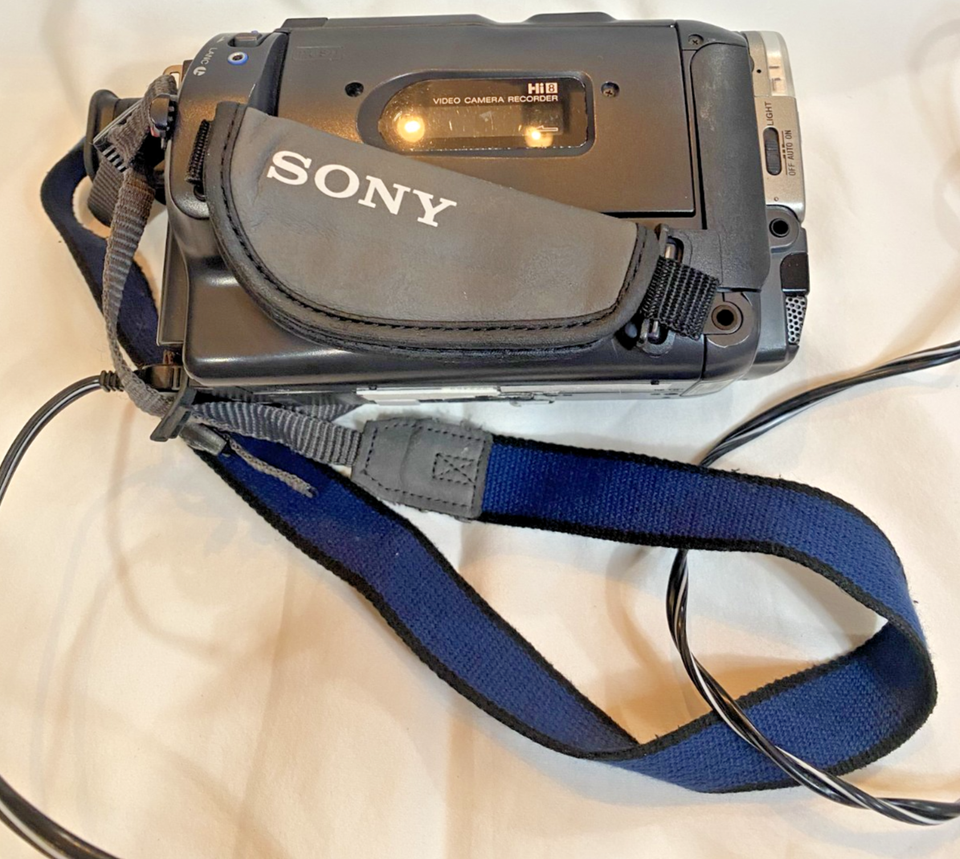 SONY Steady Shot Handycam Vision Video Recorder Hi8 360X Zoom CCD-TRV67 ...
