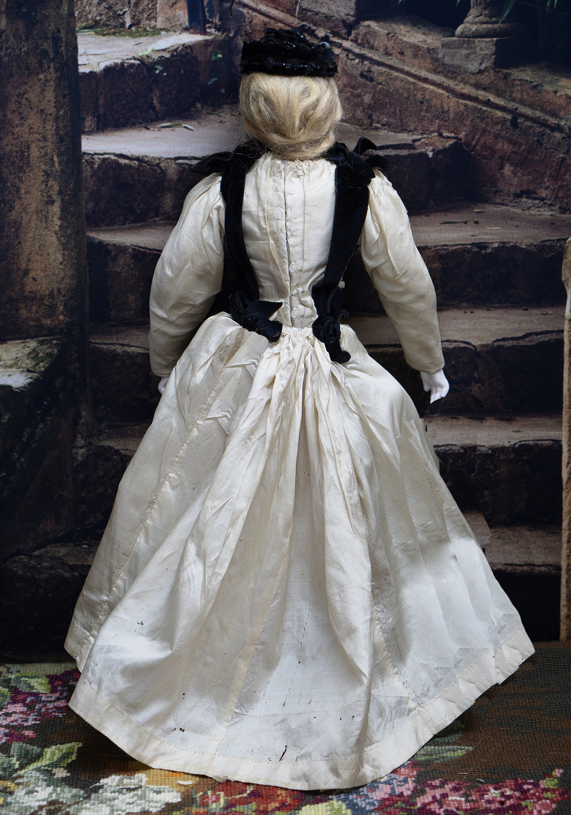 17" ANTIQUE FRENCH FG FASHION DOLL WITH GESLAND BODY AND BISQUE HANDS ...