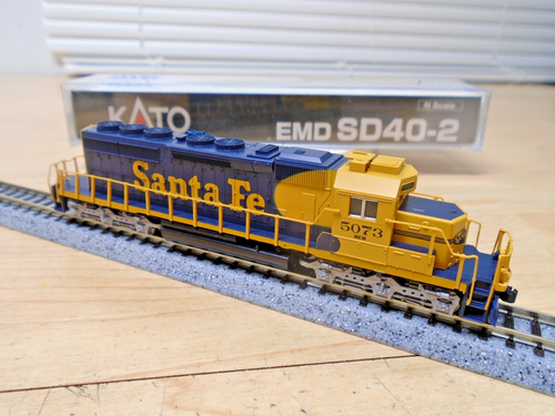 Kato Japan N Scale 176-8201 ATSF SD40 Diesel Loco 5073 Runs+Scale ...