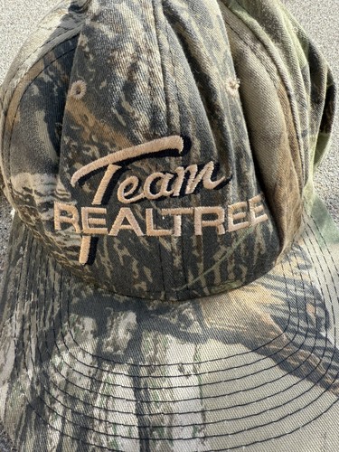 Team RealTree Camouflage StrapBack Hat Cap Blend In Or Go Hungry Made ...