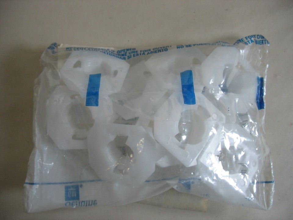 New NOS GM 1996-2012 Cruise Control Retainer Clip 10418917 Qty.10 | eBay