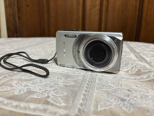 Olympus Stylus 7010 Digital Camera Silver with Charger Cord UNTESTED | eBay