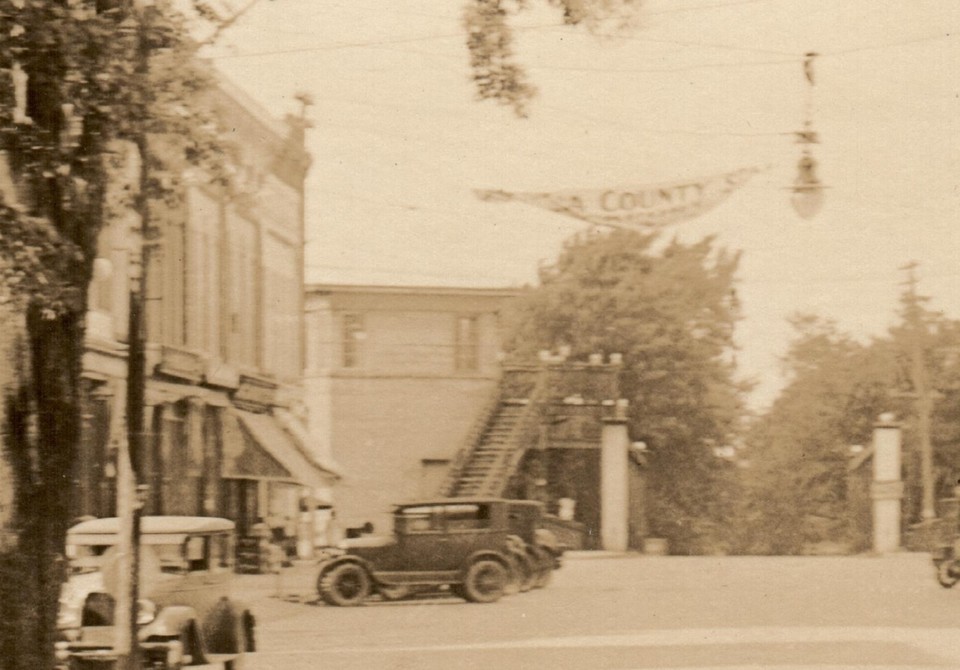Middleport, NY, Main St. Metro Sign, Street Hanging Banner, Stores RPPC ...