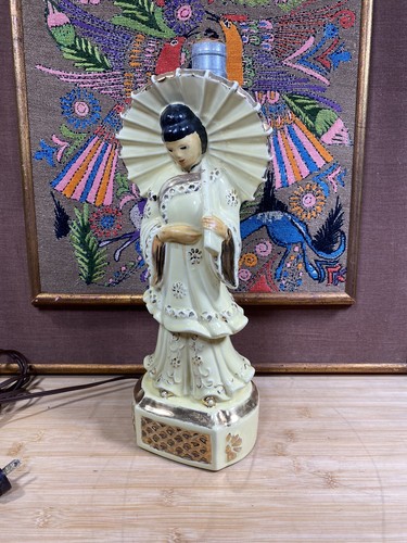 Vtg Asian Woman Geisha Yellow Gold Porcelain Ceramic Figure Lamp Base ...