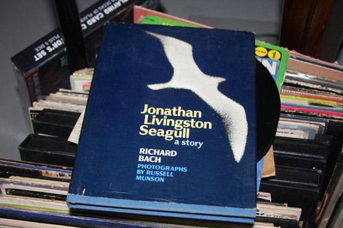 Book Jonathan livingston Seagul a story Richard Bach 1970 | eBay