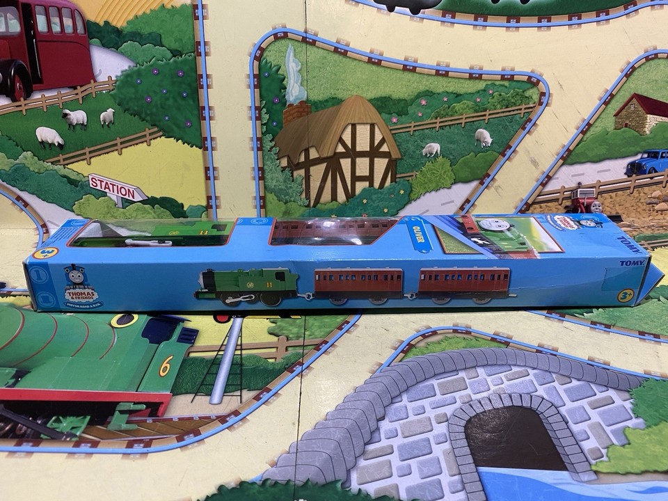Thomas The Tank Engine Tomy Trackmaster Train Oliver Boxed In Excellent ...