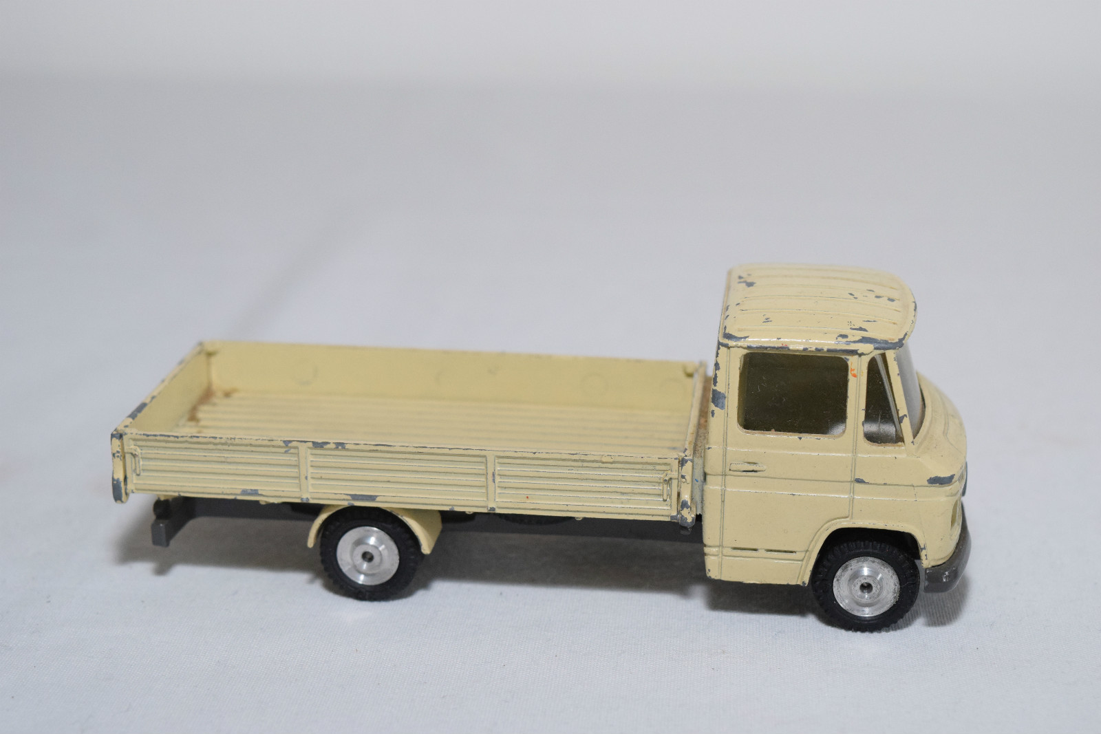 CURSOR 1267 MERCEDES BENZ 406D 608D VAN PICK UP CREAM EXCELLENT RARE ...
