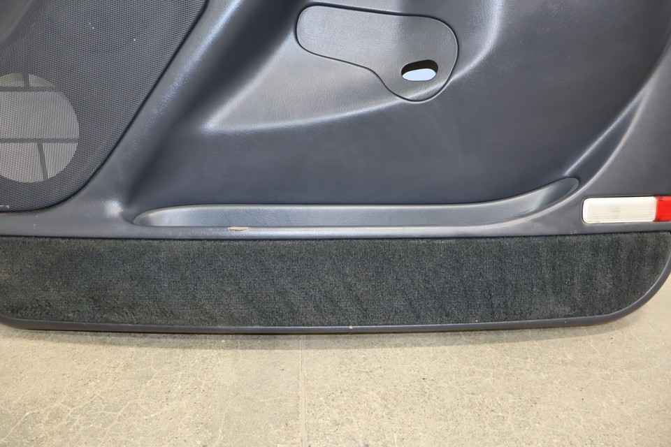 99-02 Chevy GMC Truck SUV GMT800 Passenger Right Front Door Panel ...