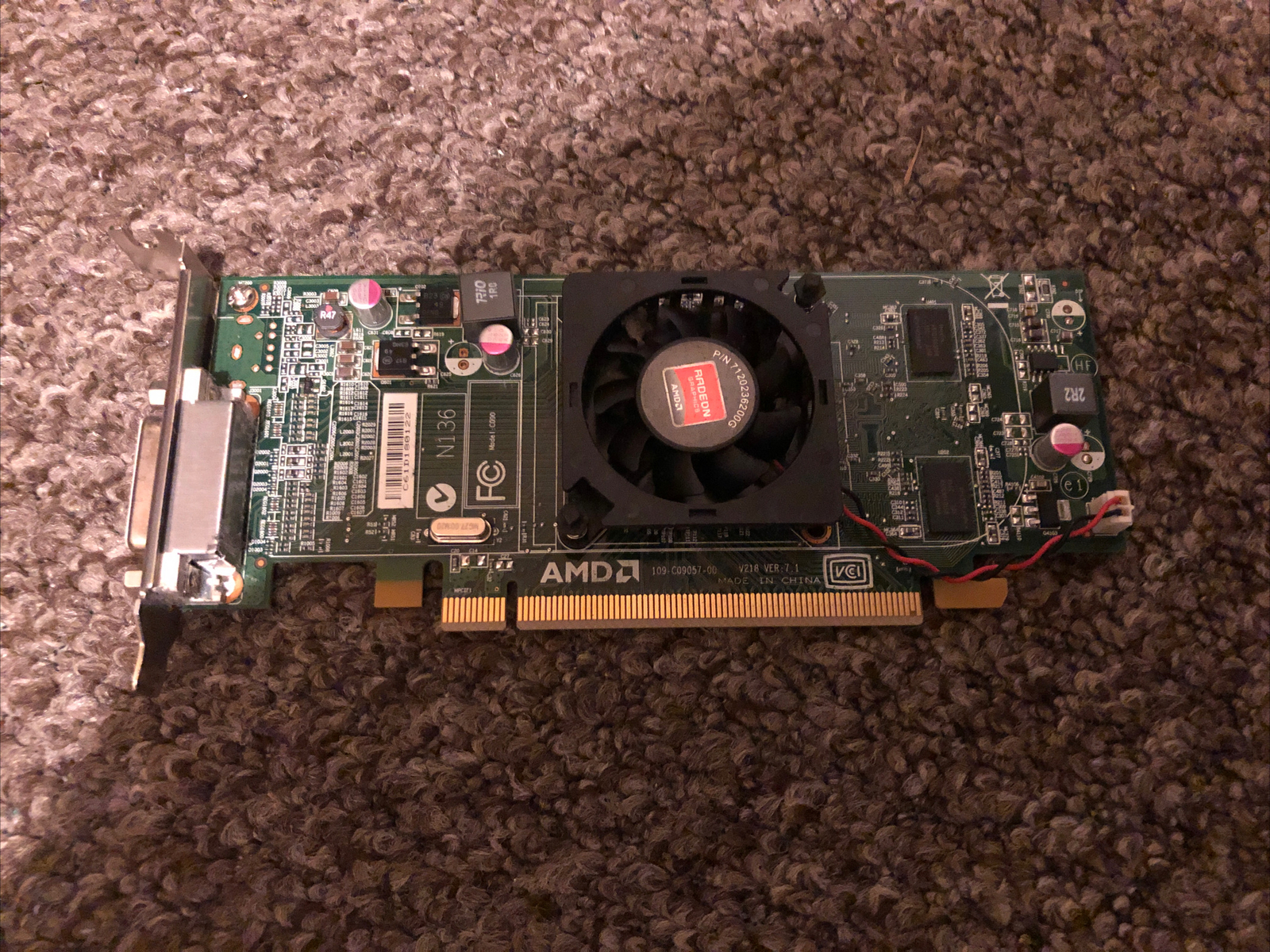 2 X AMD Radeon 109-c09057-00 V218 Ver 7.1 512mb PCIe Video Card Dual ...