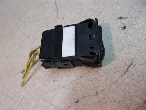 Freightliner A06-30769-011 SPD CNTRL Cruise Control Switch *FREE ...