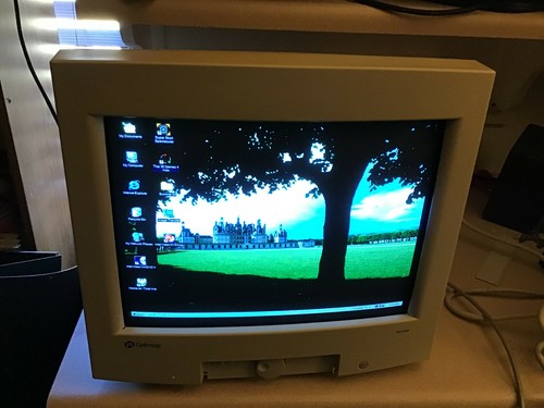 Princeton Ultra 72 - 17" CRT Gaming Monitor - No Swivel Stand | eBay
