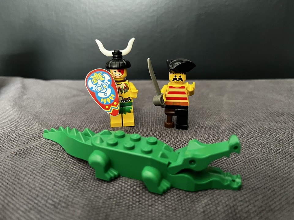 Vintage Lego Pirates Islanders (Set 6246) - Complete Set with ...