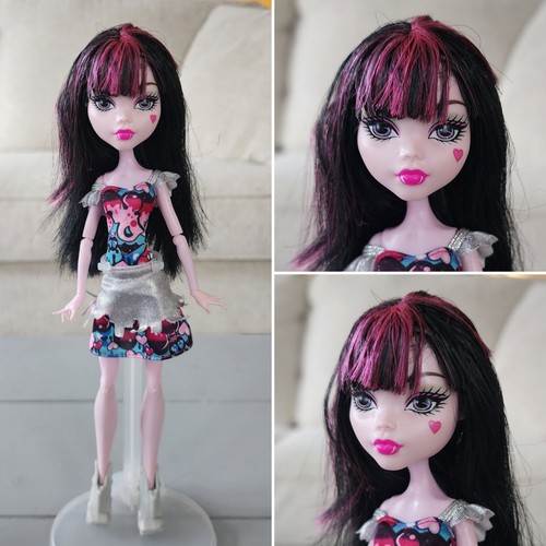 Mattel Monster High Boo York Frightseers Draculaura Doll Vampire ...