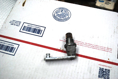 NOS MOPAR 1983 84 85 86 87 DODGE SHELBY CHARGER RIGHT WIPER PIVOT ...