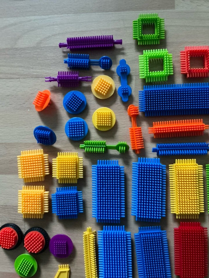 ASSORTED BUNDLE OF STICKLE BRICKS. - Vg Cond . 48 . | eBay UK
