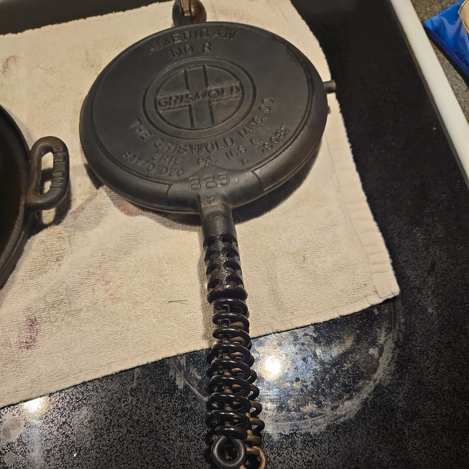 Vintage GRISWOLD #8 Waffle Iron 885/886 w/high Base 985E | eBay