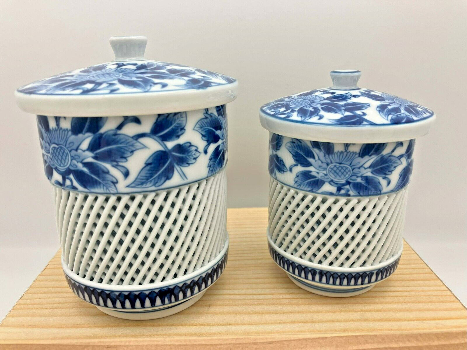 Japanese Porcelain Blue and White Kinpo Hasami Arita Pair of Teacups ...