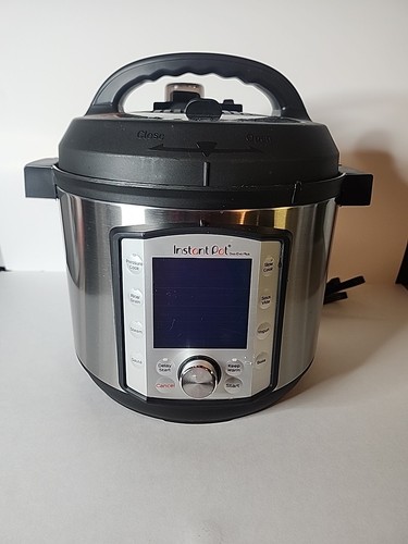 INSTANT POT 6-quart 10-in-1 Multi-Use Pressure Cooker DUO EVO PLUS 6 ...