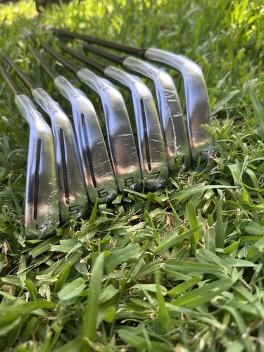 2024 P790 Chrome 4-PW Dynamic Gold S300 105g Black Shafts Mcc Plus4 ...