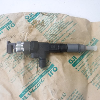 OEM Kubota Denso Fuel Injector 1J770-53053 For 2011-2023 Kubota V3307 ...