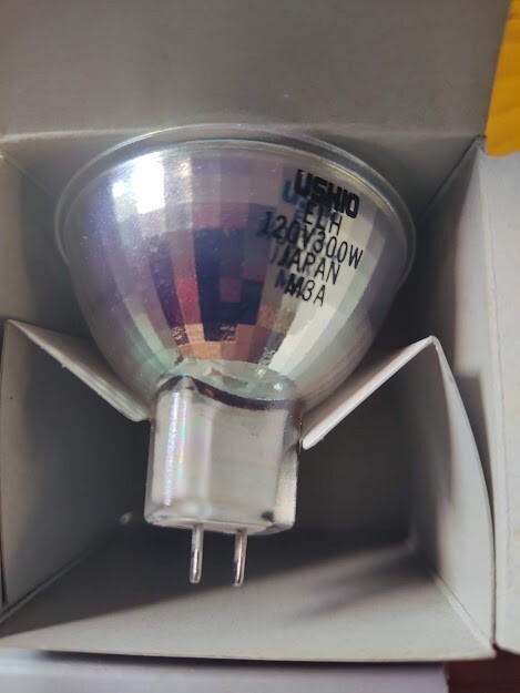 USHIO Halogen Projector Bulb #ELH 300 Watt 120Volt MR16 - Price per ...