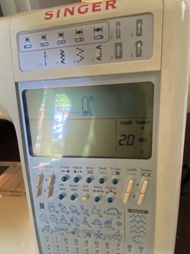 Singer Quantum CXL Sewing Embroidery Machine w/ Pedal Powers On & Runs ...