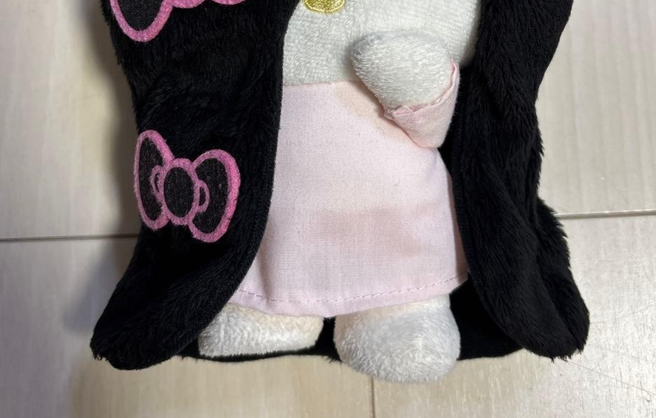 Hello Kitty x Sadako Plush Toy Sanrio Ring Movie Collaboration 18cm ...