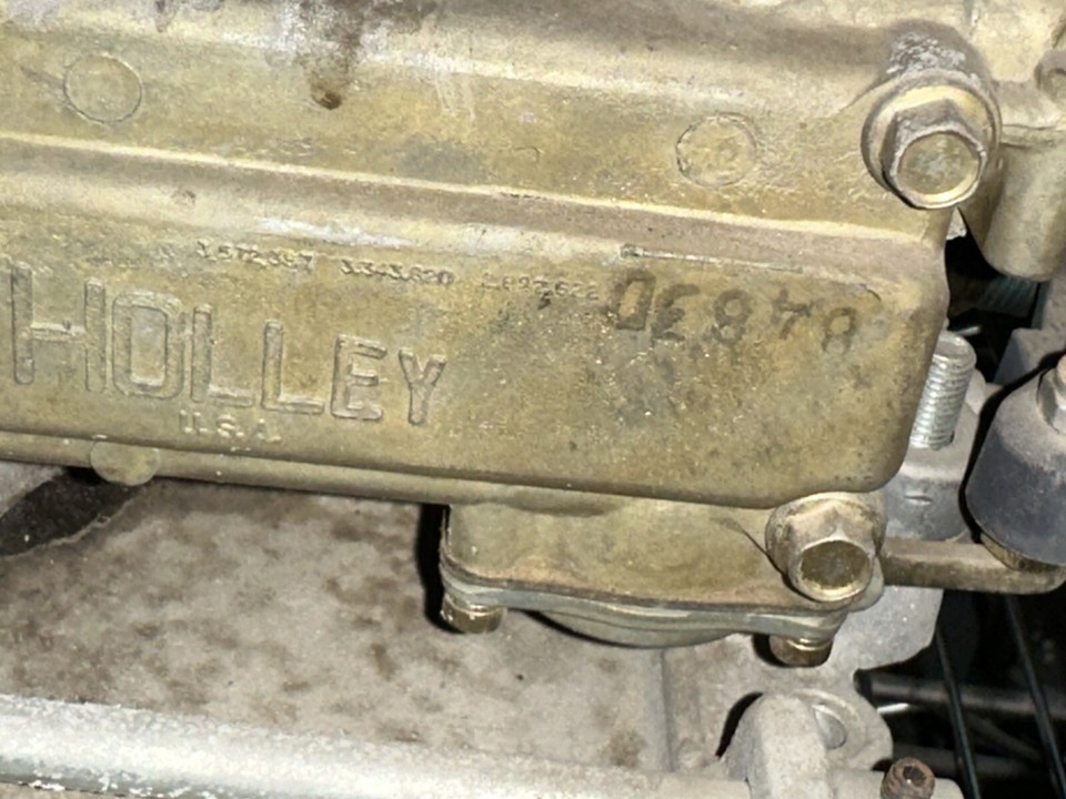 Offenhauser Cross Ram Intake Manifold 5893 & Twin Holley Carbs 9776 ...