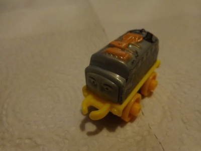 Fisher Price Thomas & Friends Minis - Construction Diesel 10 Loco ...