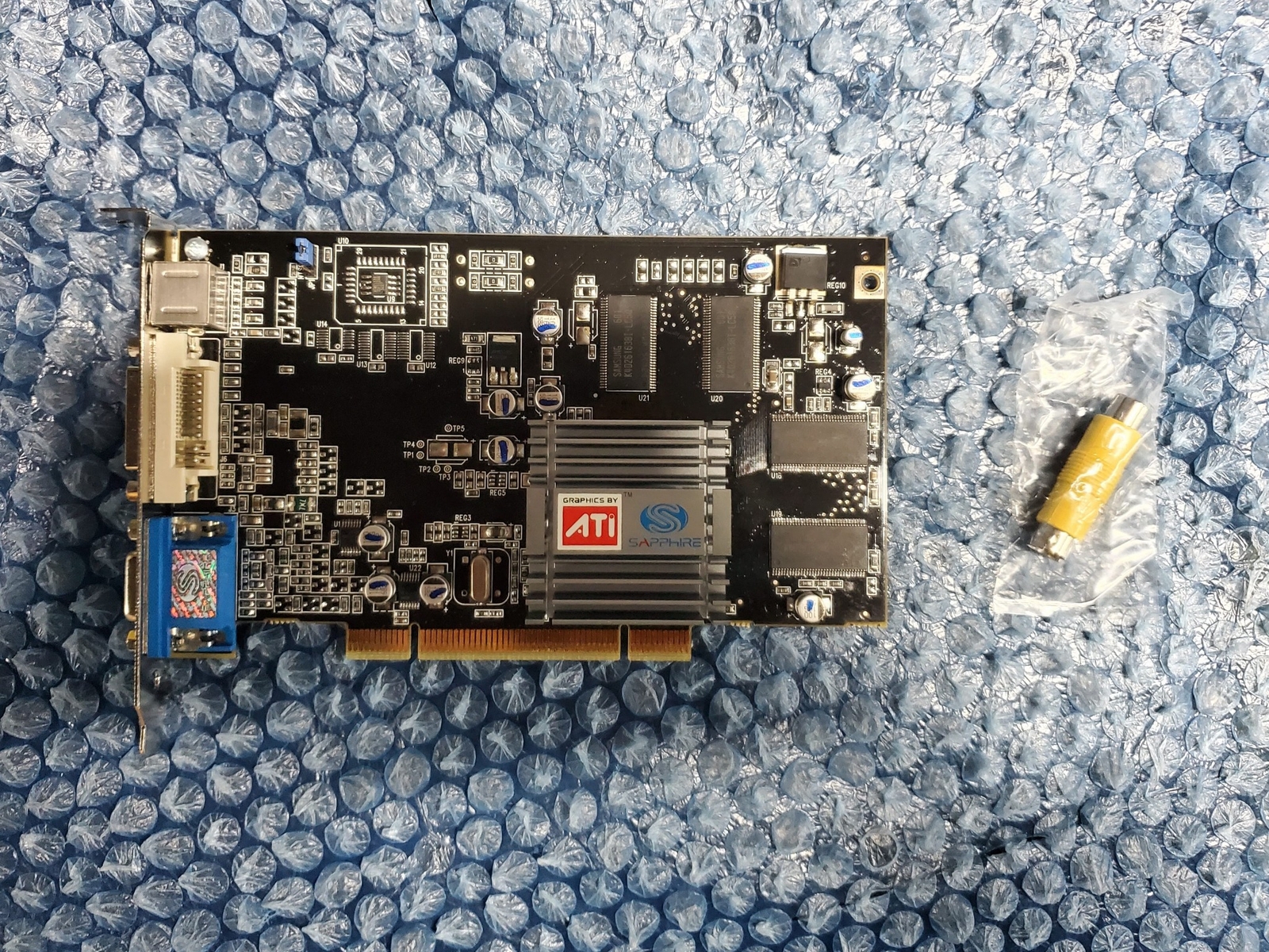 Sapphire Technology ATI Radeon 7000 (1024-9C02-00-SA) 64MB DDR SDRAM ...