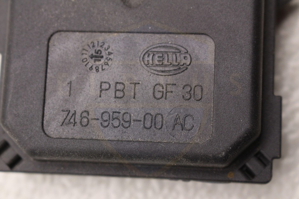 AUDI Q3 16-18 RIGHT ADAPTIVE AFS HEADLIGHT CORNERING LIGHT MODULE ...