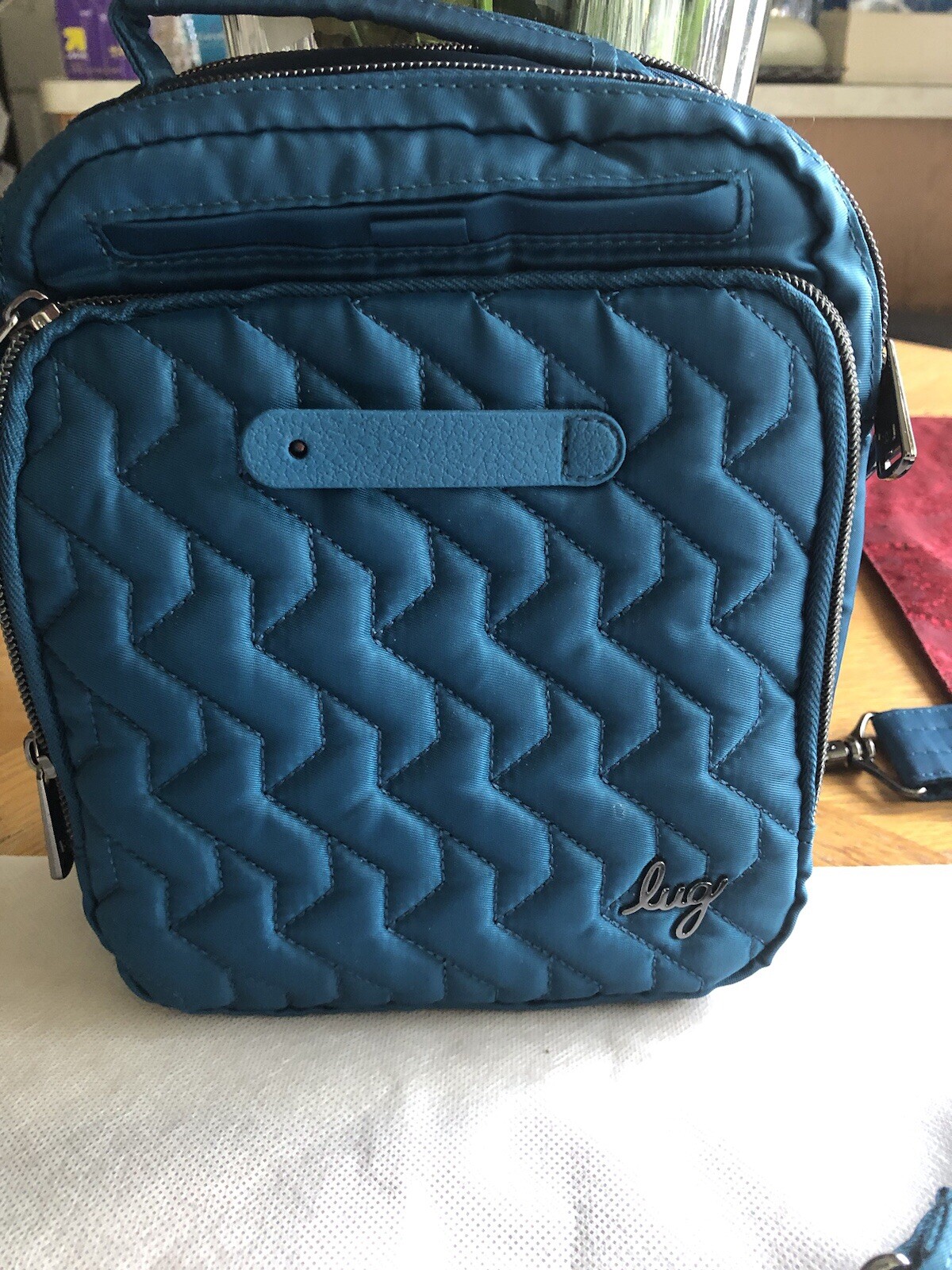 Lug RFID Crossbody Skeeter - Charm Bar | eBay