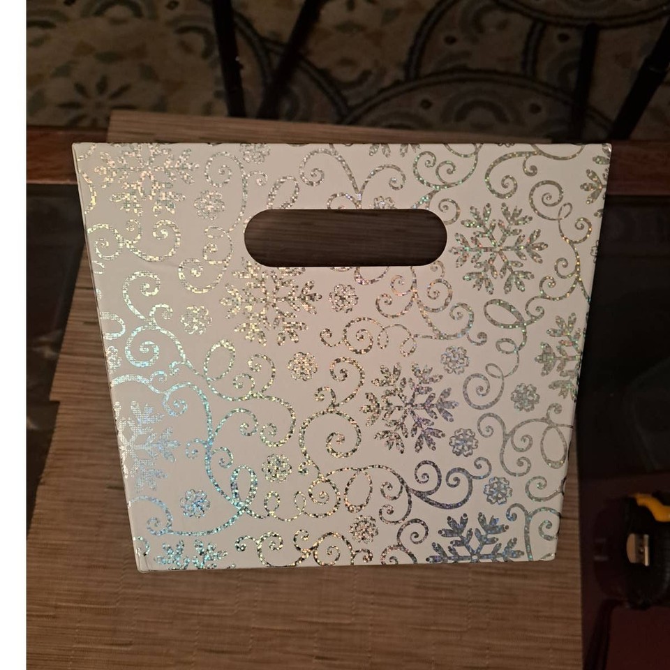 Brother Sister Design Studio Snowflake Christmas Party Gift Box | eBay