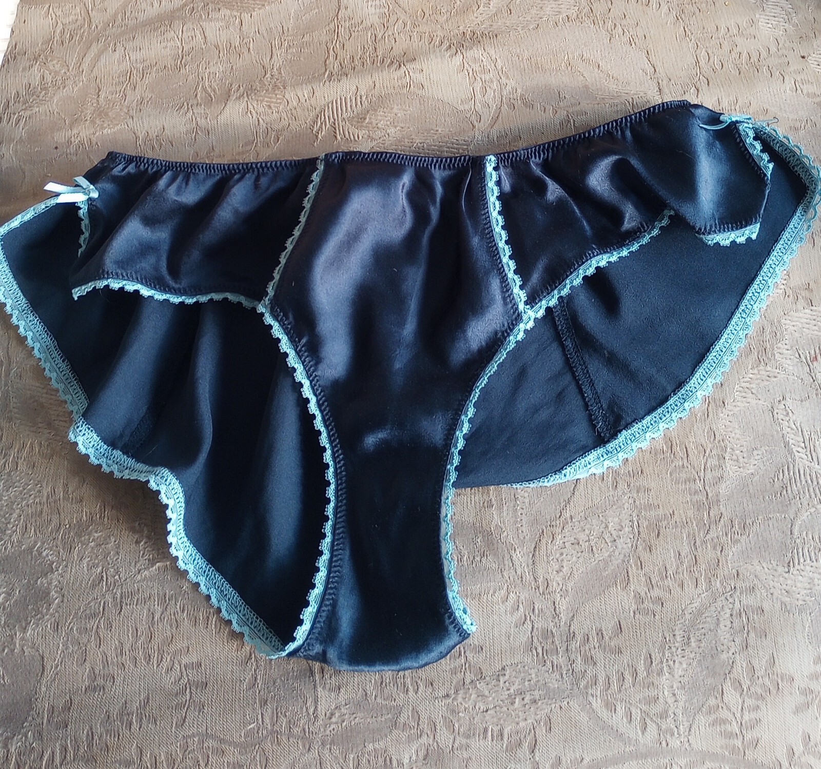 VTG Victoria's Secret 2nd Skin Y2K Satin Flutter Biki… - Gem