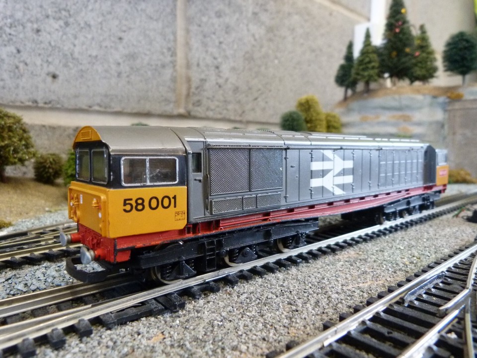 Hornby BR railfreight class 58 loco for OO gauge model train set | eBay UK