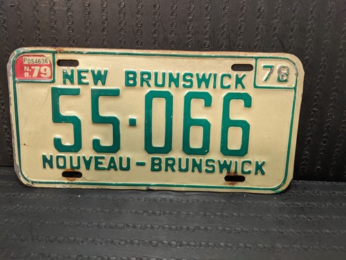 1978 NEW BRUNSWICK CANADA LICENSE PLATE with 1979 STICKER ...... (55 ...