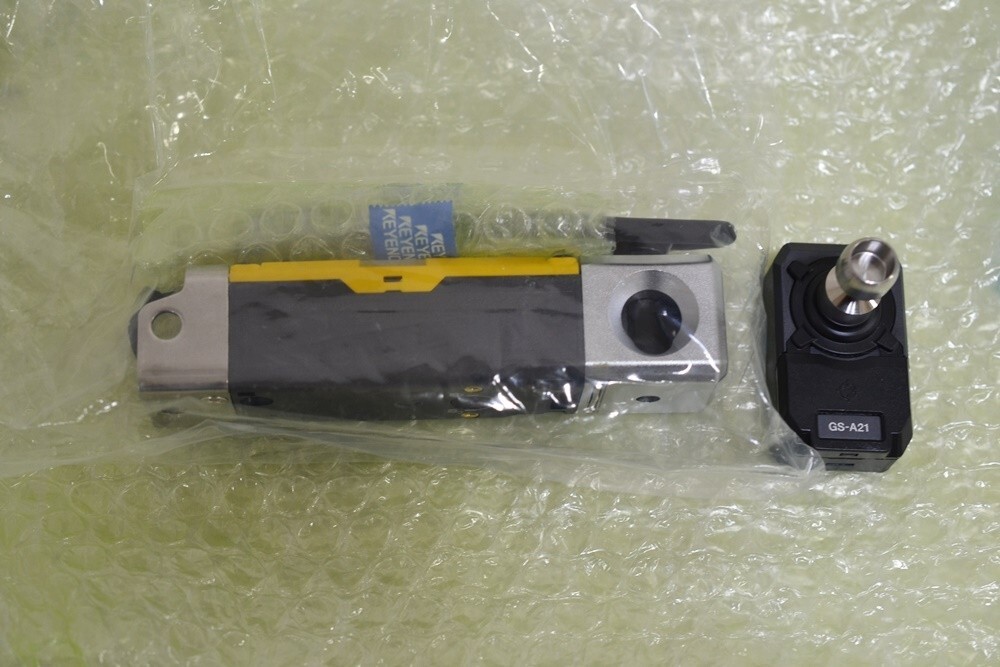 KEYENCE GS-51PC Safety Door Sensor Spring Lock in Box from Japan New | eBay