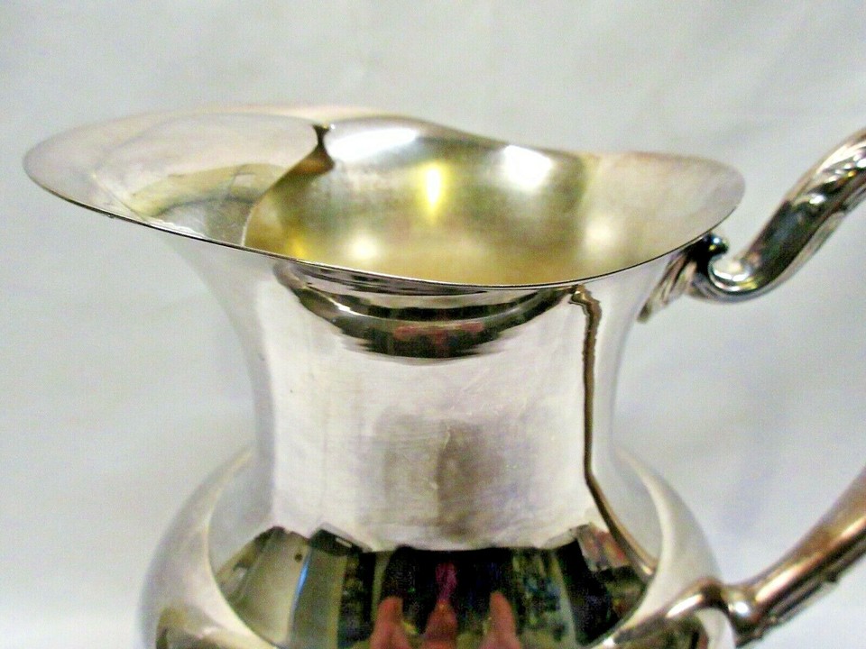 Antique Oneida Silverplate Water Pitcher w/ Ice Lip 4 Legs 8" Georgian ...