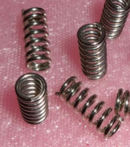 Stahlfeder / Spiralfeder Druckfeder aus Stahl 40mm 7mm 0,5mm ... 8 ...