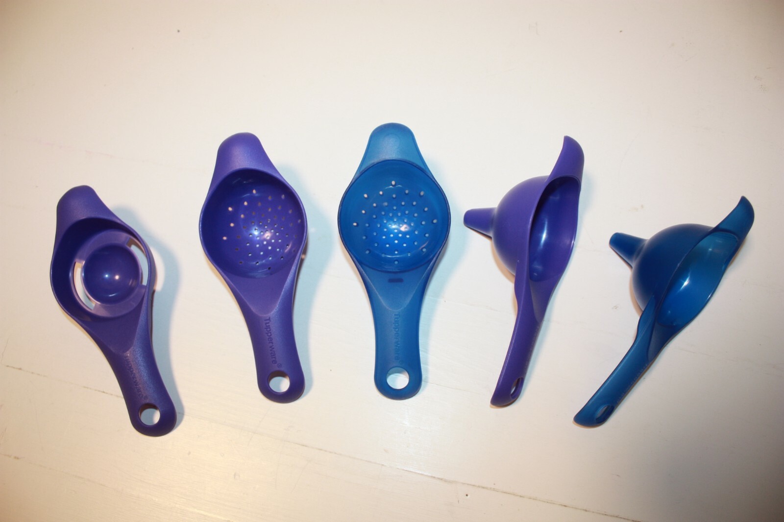 Tupperware Küchenhelfer Eiertrenner ODER kleines Sieb ODER Mini ...