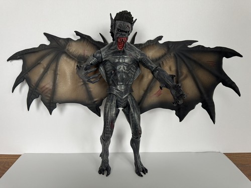 2004 Universal Studios Van Helsing Dracula Beast Monster Vampire Demon ...