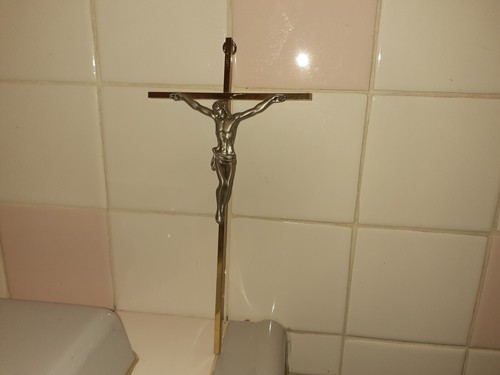 INRI Metal Religious Wall Hanging Cross 10" tall x 5.1" | eBay