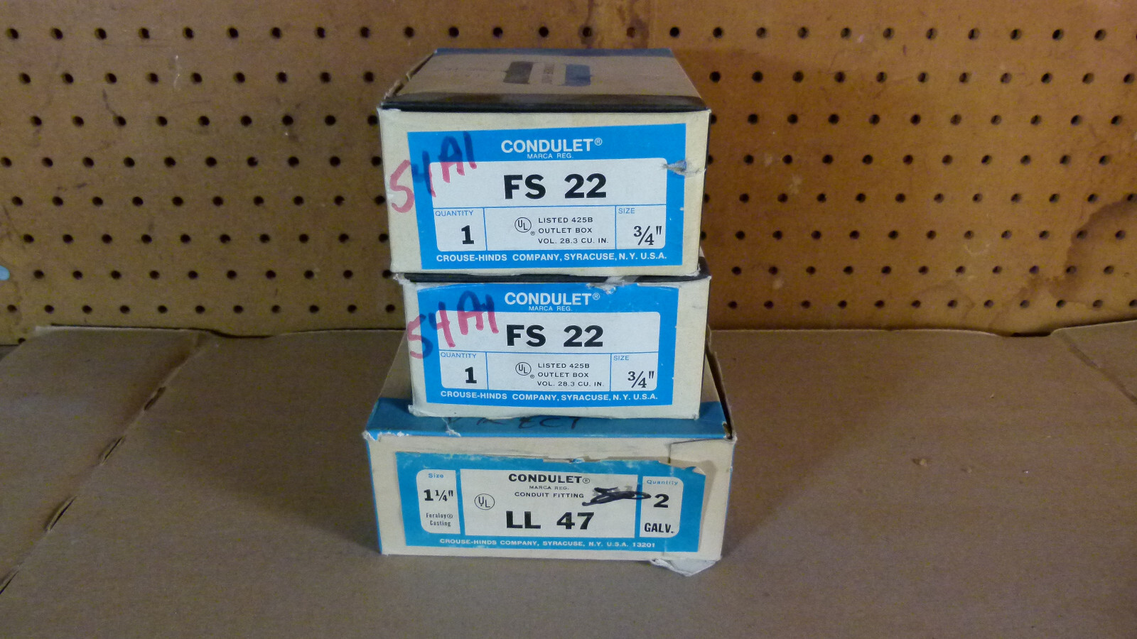2 pcs Condulet FS22 Outlet Box and 2 pcs Condulet LL47 Conduit Fitting ...